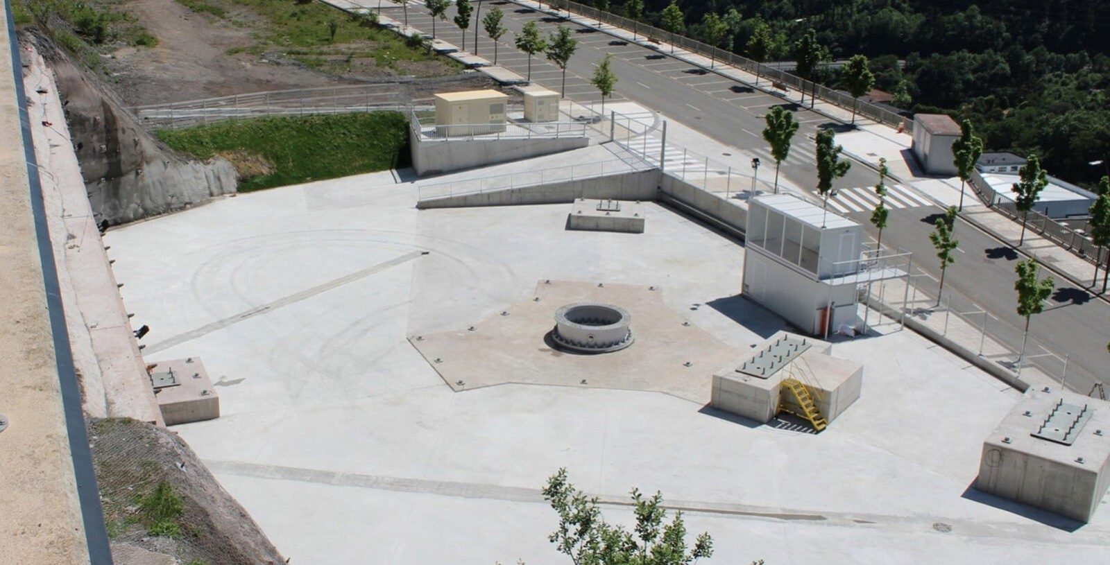 Windturbine Blade Bearings Test Bench - IDOM