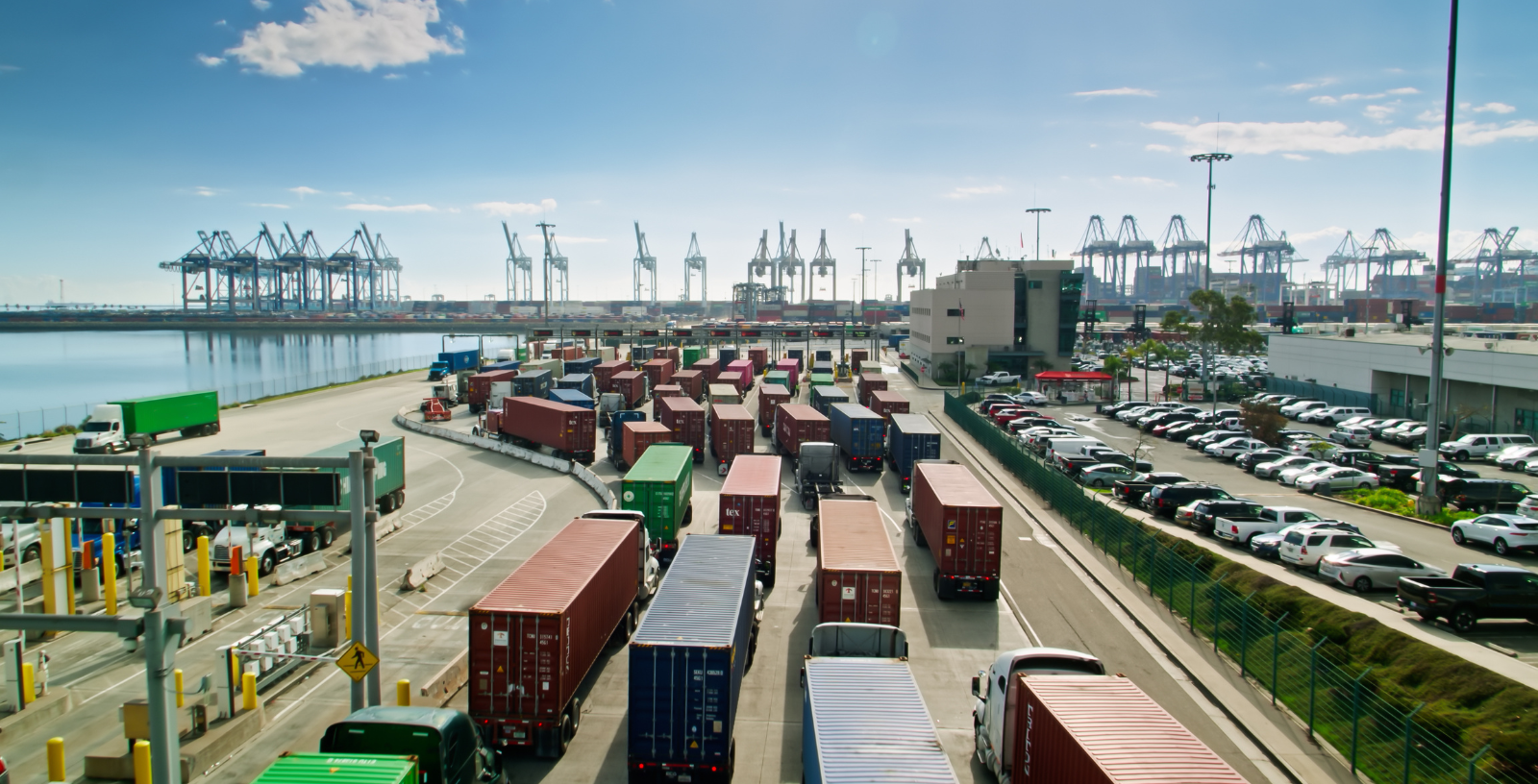 Automation of container terminal access gates at the port of Bilbao - IDOM