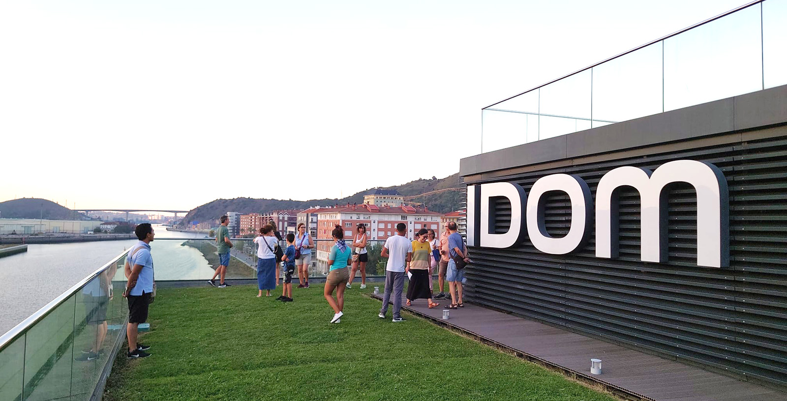 Open House Bilbao. More than 100 people visit our headquarters - IDOM